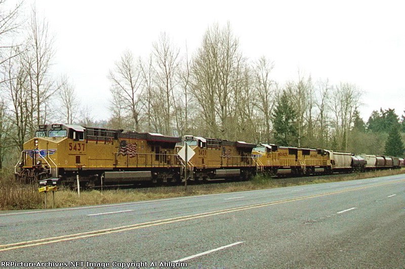 UP 5437 & UP 5420 on Coalca Siding